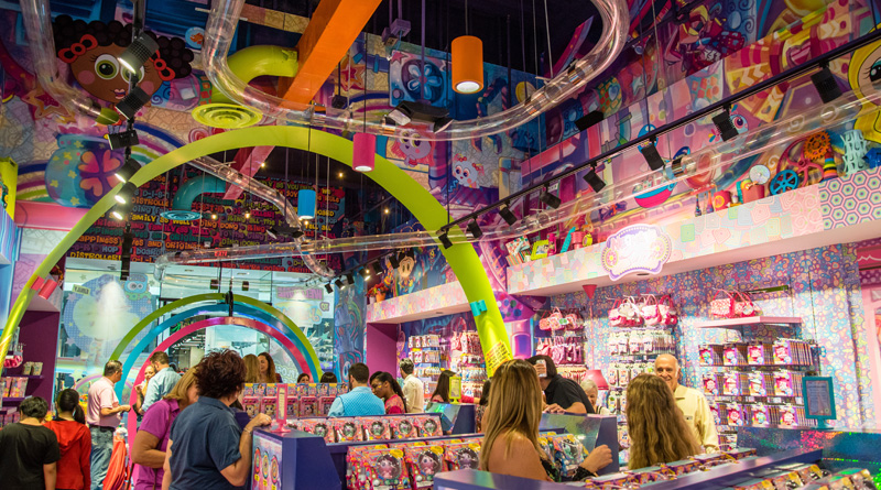 DISTROLLER; 102% MEXICANO - Viva! The Woodlands Magazine